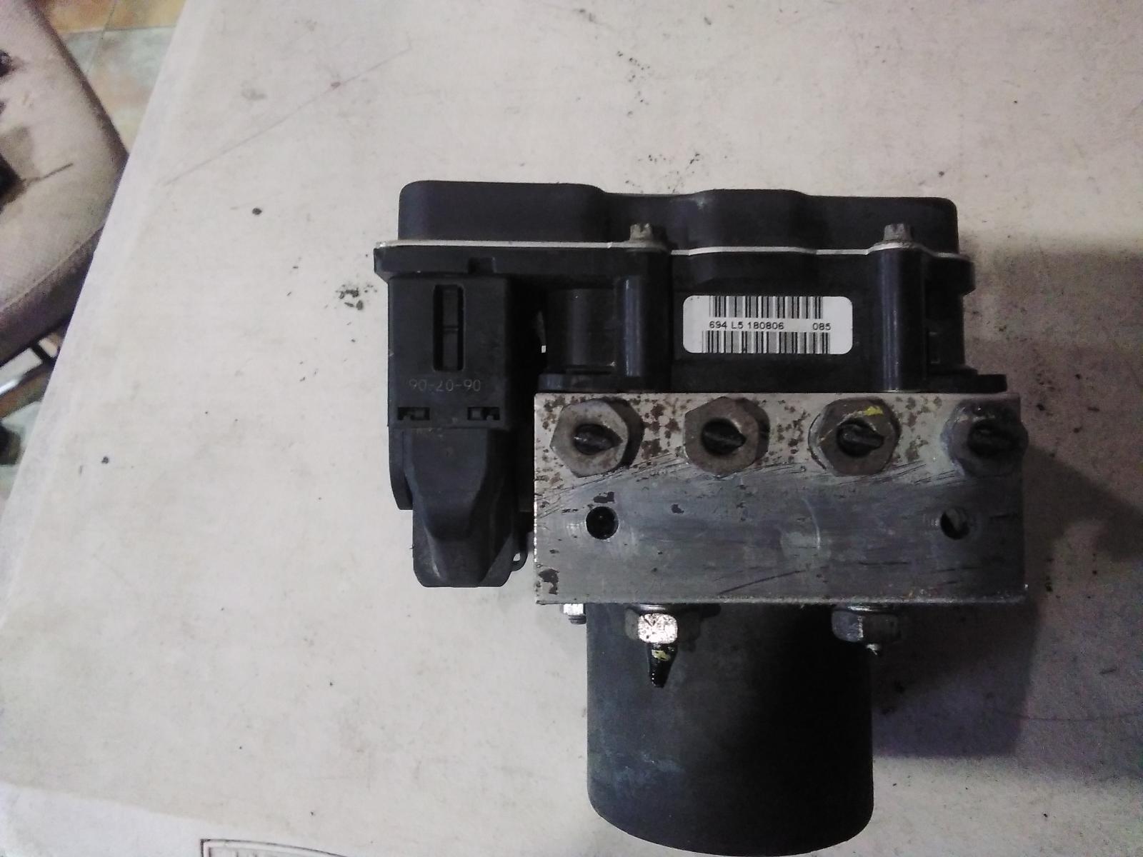 Abs Pump/Modulator Commodore Holden 2007
